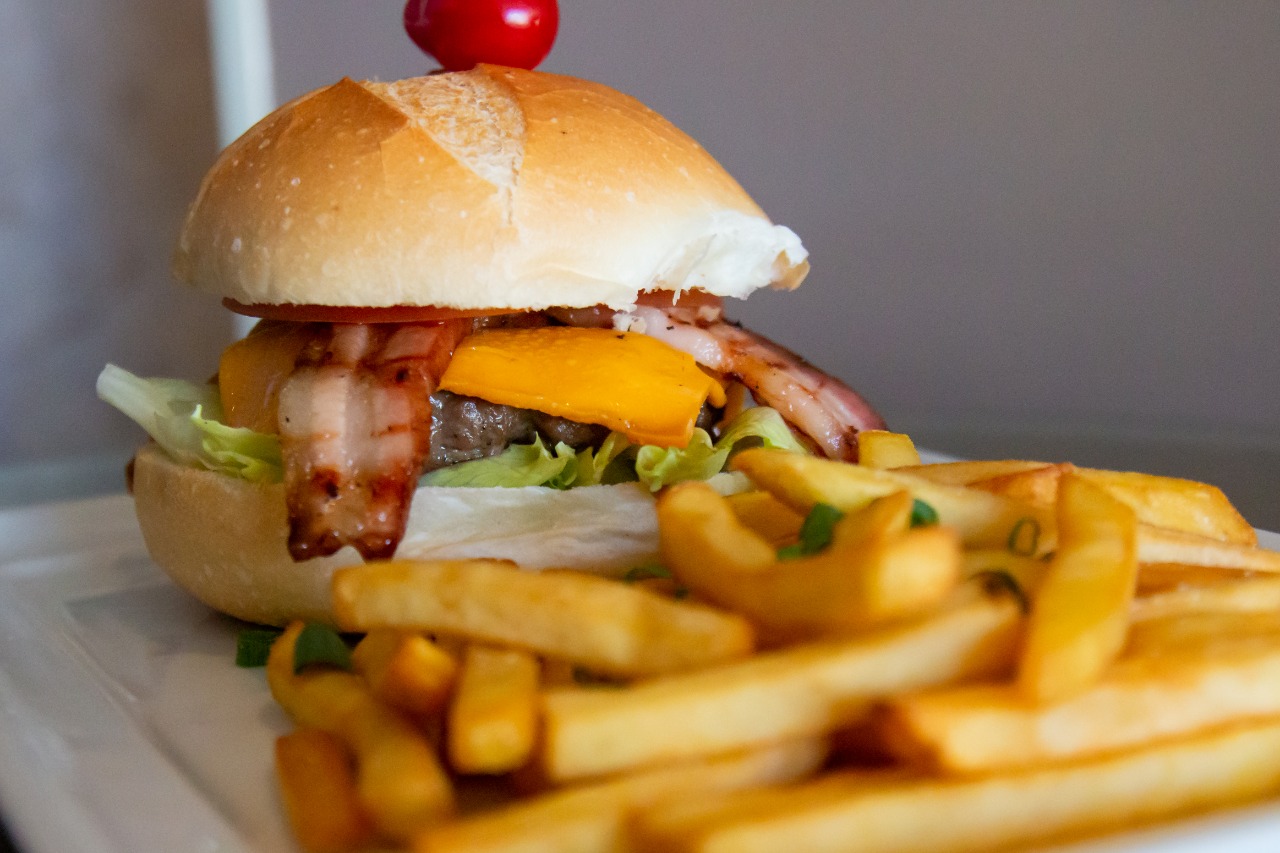 Promoção: Devon’s tem dois hambúrgueres de costela por R$ 45. Confira ...